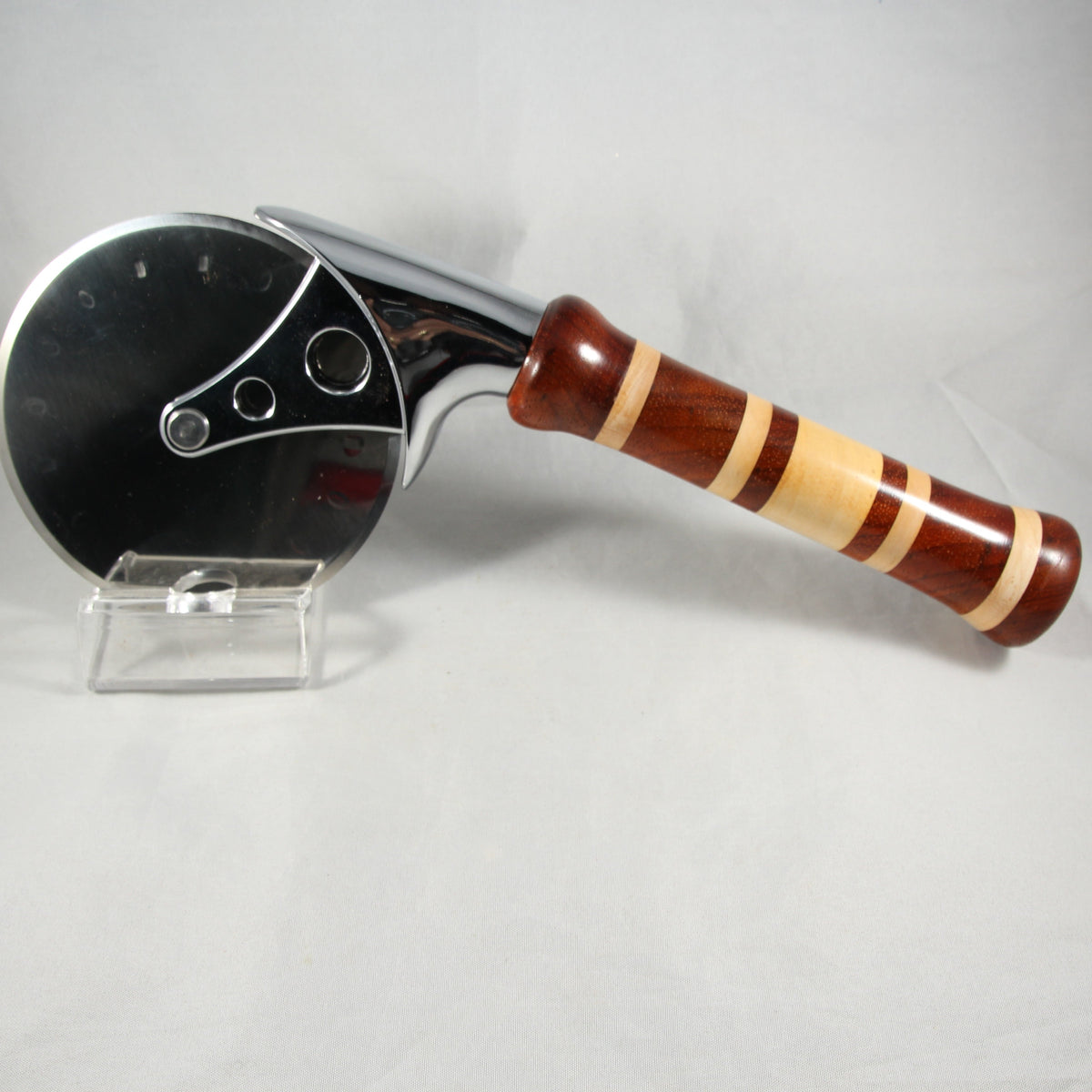 Pizza Cutter – Pens With A Purpose